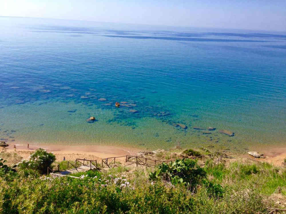 Spiaggia Le Cannella Capo Rizzuto, la tua estate al mare